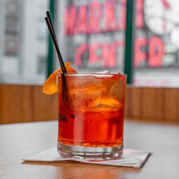 PIKE PLACE BAR & GRILL - Updated October 2025 - 381 Photos & 606 ...