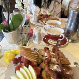 QUEEN MARY TEA ROOM - Updated January 2026 - 852 Photos & 467 Reviews ...