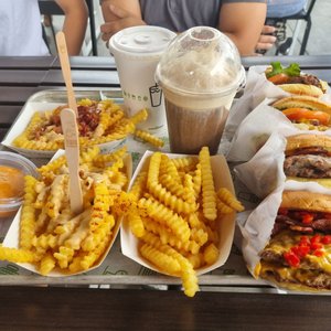 SHAKE SHACK - 331 Photos & 293 Reviews - 750 S Arroyo Pkwy, Pasadena ...
