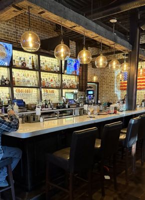 UNCOMMON GRILL - Updated June 2026 - 433 Photos & 378 Reviews - 777 ...