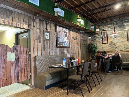 207 DINER - Updated September 2025 - 24 Photos & 37 Reviews - 101 E ...