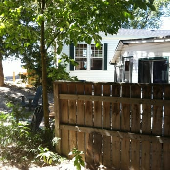 PICKWICK COTTAGES - Updated February 2025 - 21 1st Avenue S, sauble ...