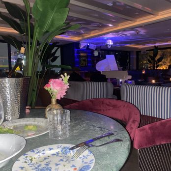 BAR LIS - 316 Photos & 216 Reviews - 1541 Wilcox Ave, Los Angeles ...