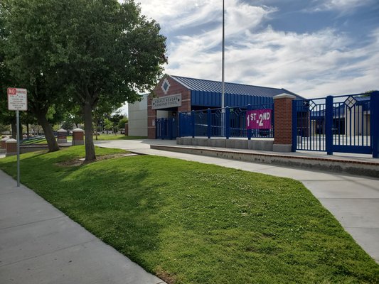 REAGAN RONALD ELEMENTARY SCHOOL - Updated May 2025 - 10800 Rosslyn Ln ...