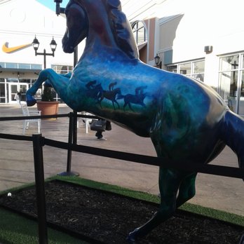 THE OUTLET SHOPPES OF THE BLUEGRASS - Updated October 2025 - 219 Photos ...