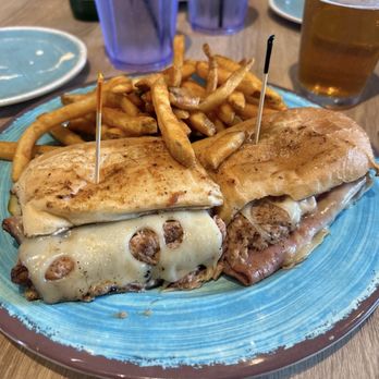 THE SANDBAR BEACH EATS - Updated November 2024 - 955 Photos & 1176 ...