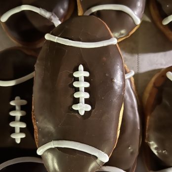 DOH-NUT-HUT - 170 Photos & 124 Reviews - 4272 Katella Ave, Los Alamitos ...