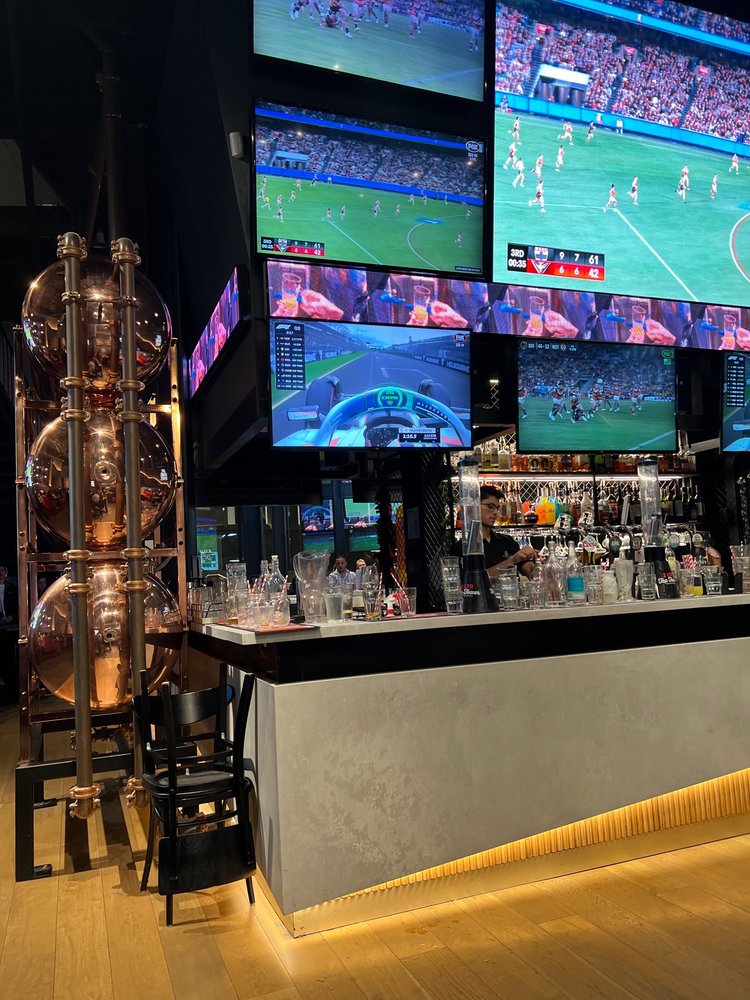 THE SPORTING GLOBE KNOX - 425 Burwood Hwy, Wantirna South Victoria ...