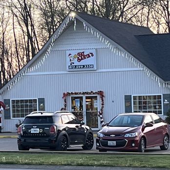 FAT SANTA’S PIZZA & MORE - Updated January 2026 - 10 Photos & 19 ...