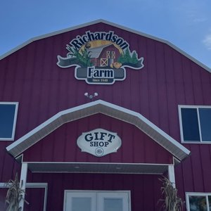 RICHARDSON FARMS - 295 Photos & 151 Reviews - 909 English Prairie Rd ...