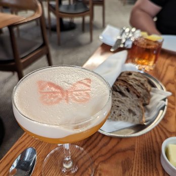 MONARQUE - Updated July 2024 - 685 Photos & 188 Reviews - 406 Rue Saint ...