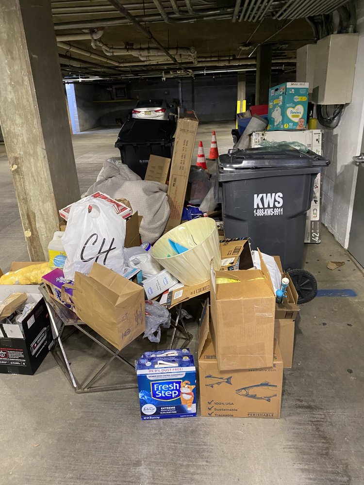 PENINSULA COURT APARTMENTS - Updated January 2026 - 20 Photos - 22-34 W ...