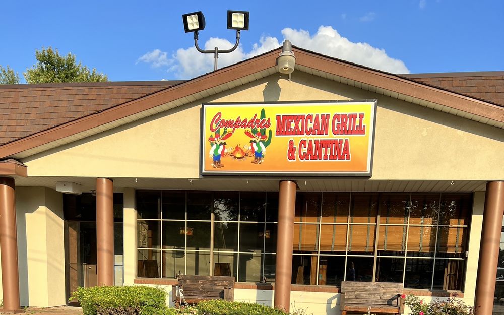 COMPADRES MEXICAN GRILL & BAR - Updated December 2025 - 2940 Parkman Rd ...