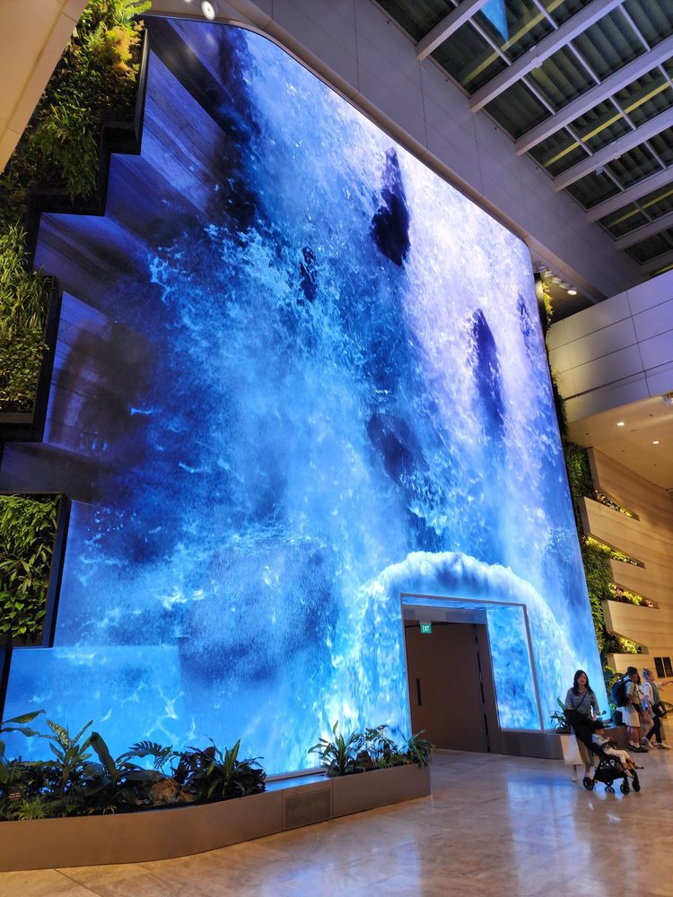 THE WONDERFALL - Updated July 2024 - Terminal 2, Changi International ...