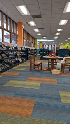 WESTMONT PUBLIC LIBRARY - Updated December 2025 - 18 Photos & 19 ...