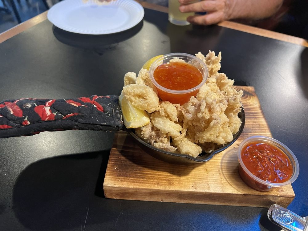 CAST IRON CHEF PIZZA & BAR - Updated January 2025 - 15 Photos & 17 ...