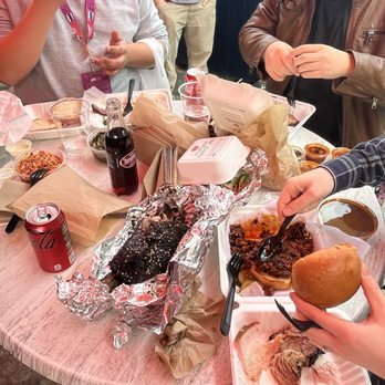 HEIRLOOM MARKET BBQ - Updated April 2025 - 1512 Photos & 2023 Reviews ...