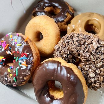 SEDONUTS AND COFFEE - Updated March 2025 - 612 Photos & 673 Reviews ...