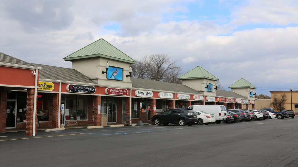 WALGREENS - Updated June 2024 - 11 Photos - 397 Route 46 W, Fairfield ...