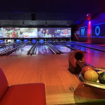 BOWLERO CHRISTOWN - Updated July 2024 - 105 Photos & 113 Reviews - 1919 ...