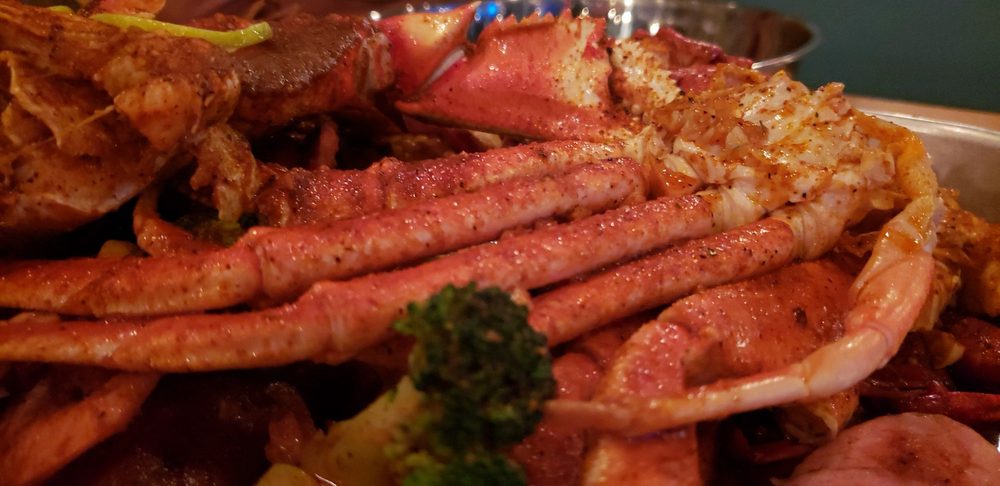 JUICY SEAFOOD - BATON ROUGE - 77 Photos & 52 Reviews - 3132 College Dr ...