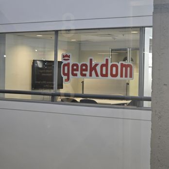 GEEKDOM - Updated October 2025 - 38 Photos & 23 Reviews - 110 E Houston ...
