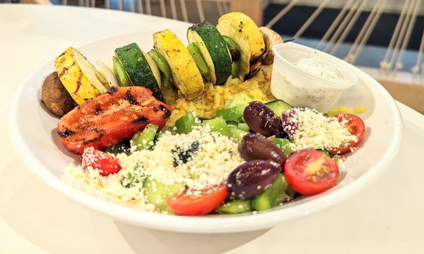 ZULLEE MEDITERRANEAN GRILL - SPOKANE - 204 Photos & 292 Reviews - 4805 ...