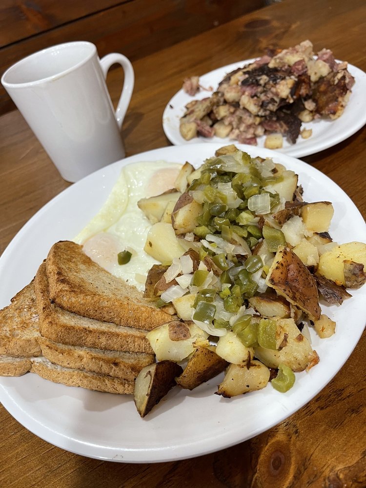 LAUREL’S HOMETOWN CAFE - 68 Photos & 51 Reviews - 526 Main St ...
