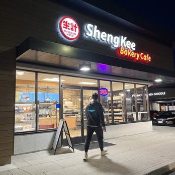 SHENG KEE BAKERY - Updated July 2025 - 226 Photos & 48 Reviews - 13700 ...