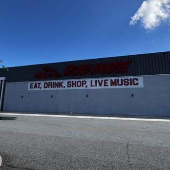 OCC ROAD HOUSE & MUSEUM - Updated October 2025 - 711 Photos & 304 Reviews - 10575 49th St N ...