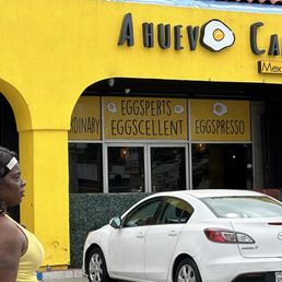 A HUEVO CAFE - Updated October 2025 - 302 Photos & 222 Reviews - 1645 ...