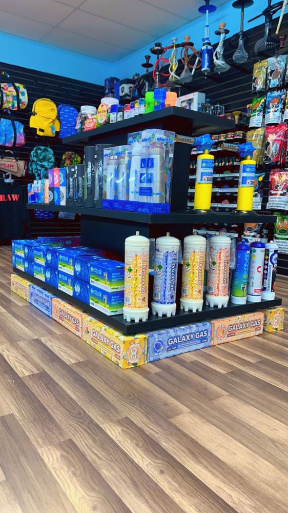 MARK’S TOBACCO AND VAPE - Updated July 2025 - 18 Photos - 4962 Elm ...