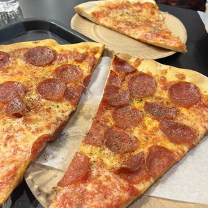 CARNEGIE PIZZA - 352 Photos & 225 Reviews - 200 W 41st St, New York ...