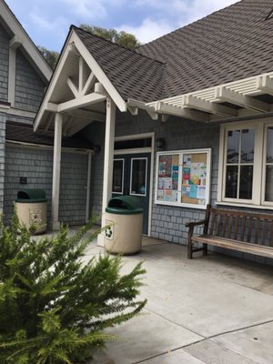 DEL MAR LIBRARY - Updated December 2025 - 31 Photos & 35 Reviews - 1309 ...