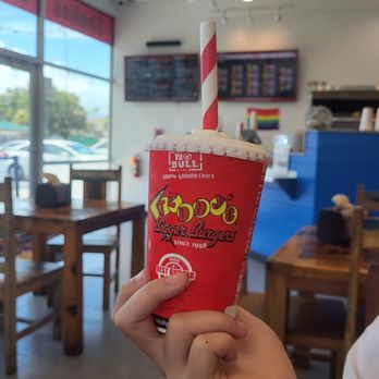 TEDDY’S BIGGER BURGERS - KAHULUI - Updated September 2024 - 104 Photos ...