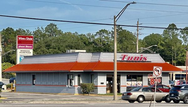 TUNIS - Updated December 2025 - 75 Photos & 56 Reviews - 5201 ...