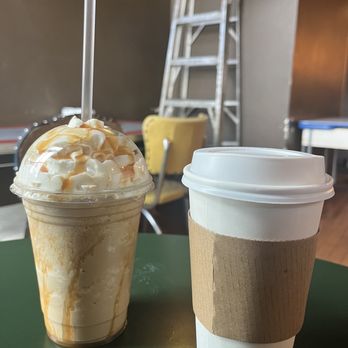 LATTE LOUNGE - Updated December 2024 - 113 Photos & 168 Reviews - 196 ...