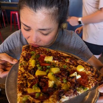 LIGHTHOUSE PIZZA - Updated January 2025 - 215 Photos & 336 Reviews ...