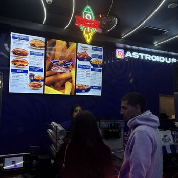 ASTROID BURGERS & WINGS - Updated October 2025 - 138 Photos & 61 ...