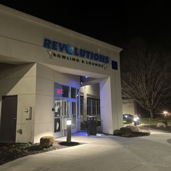 REVOLUTIONS - Updated January 2026 - 55 Photos & 96 Reviews - 60 ...