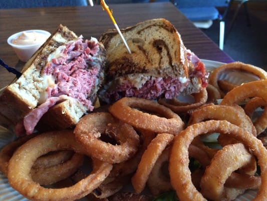 JACKSON POINT SPORTS GRILL & BANQUET - Updated October 2025 - 13 ...