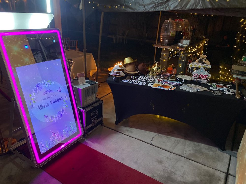 MIRROR ME PHOTO BOOTH SACRAMENTO - Updated October 2025 - Sacramento ...