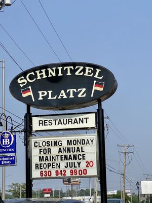 SCHNITZEL PLATZ - Updated July 2025 - 422 Photos & 417 Reviews - 729 E ...