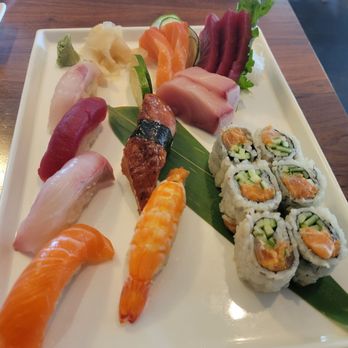 PERRY’S RESTAURANT - 648 Photos & 818 Reviews - 1811 Columbia Rd NW ...