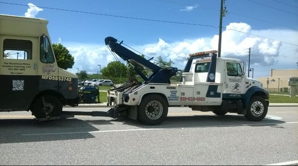 PROMPT TOWING - Updated September 2025 - 27 Photos & 35 Reviews - 11139 ...