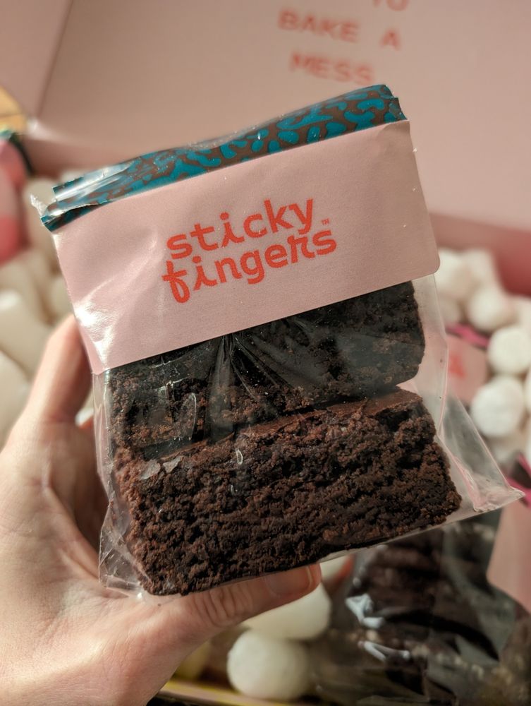 STICKY FINGERS BAKERY - Updated July 2024 - 737 Photos & 968 Reviews ...