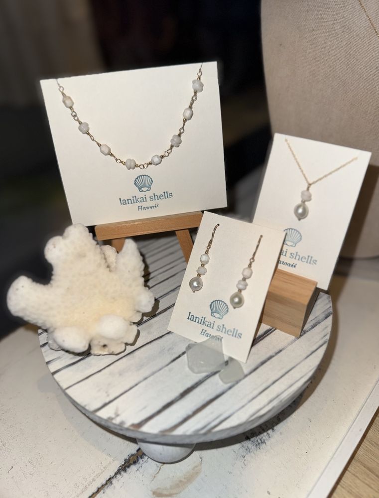 OTB - Updated April 2025 - 2424 Kalākaua Ave, Urban Honolulu, Hawaii ...