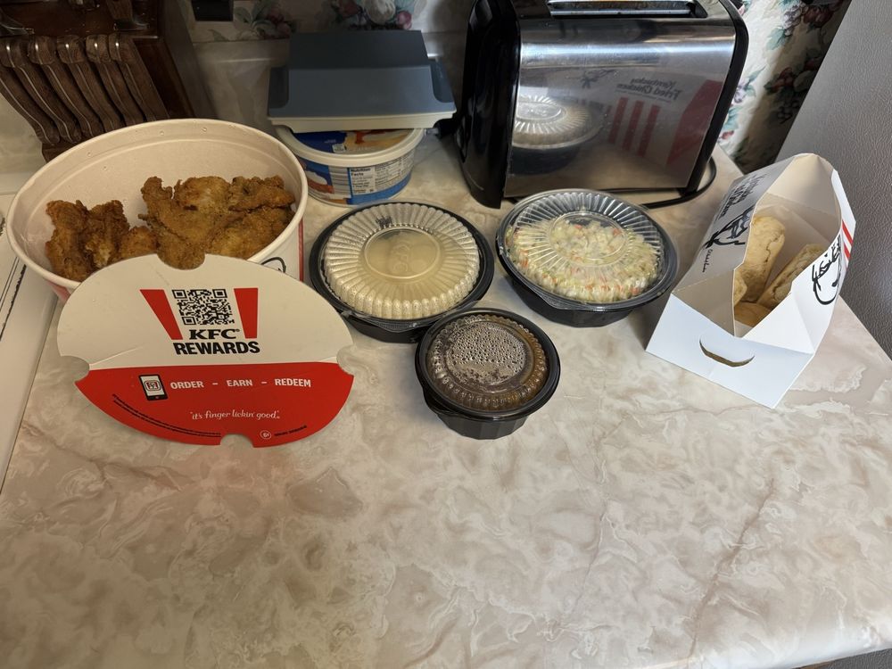 KFC - Updated December 2025 - 18 Reviews - 2208 Beltline Rd, Decatur ...