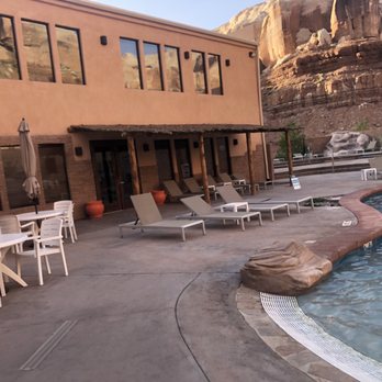 BLUFF DWELLINGS RESORT - Updated December 2025 - 95 Photos & 37 Reviews ...