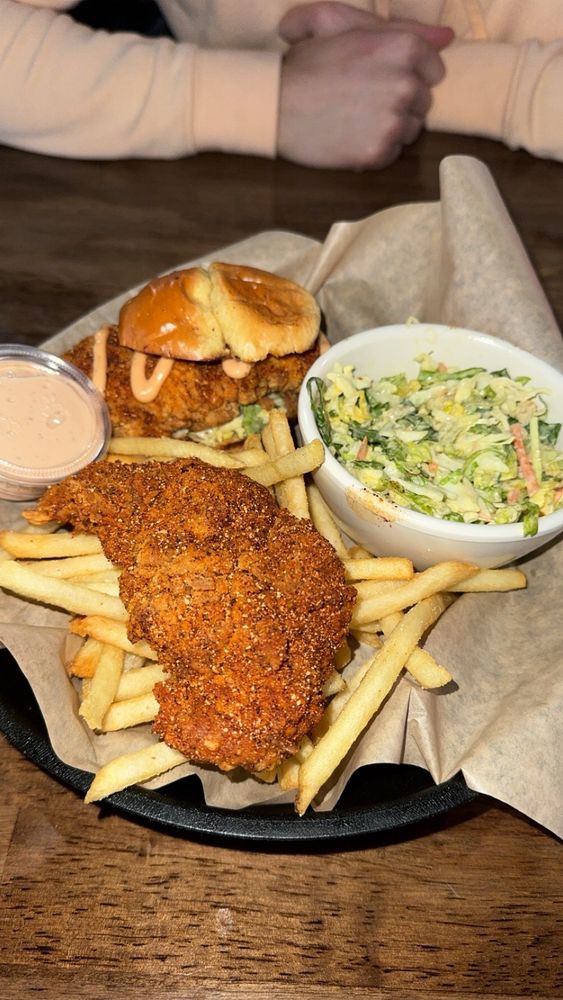 VARSITY ICE HOUSE - Updated December 2025 - 17 Photos - 1405 Demers Ave ...